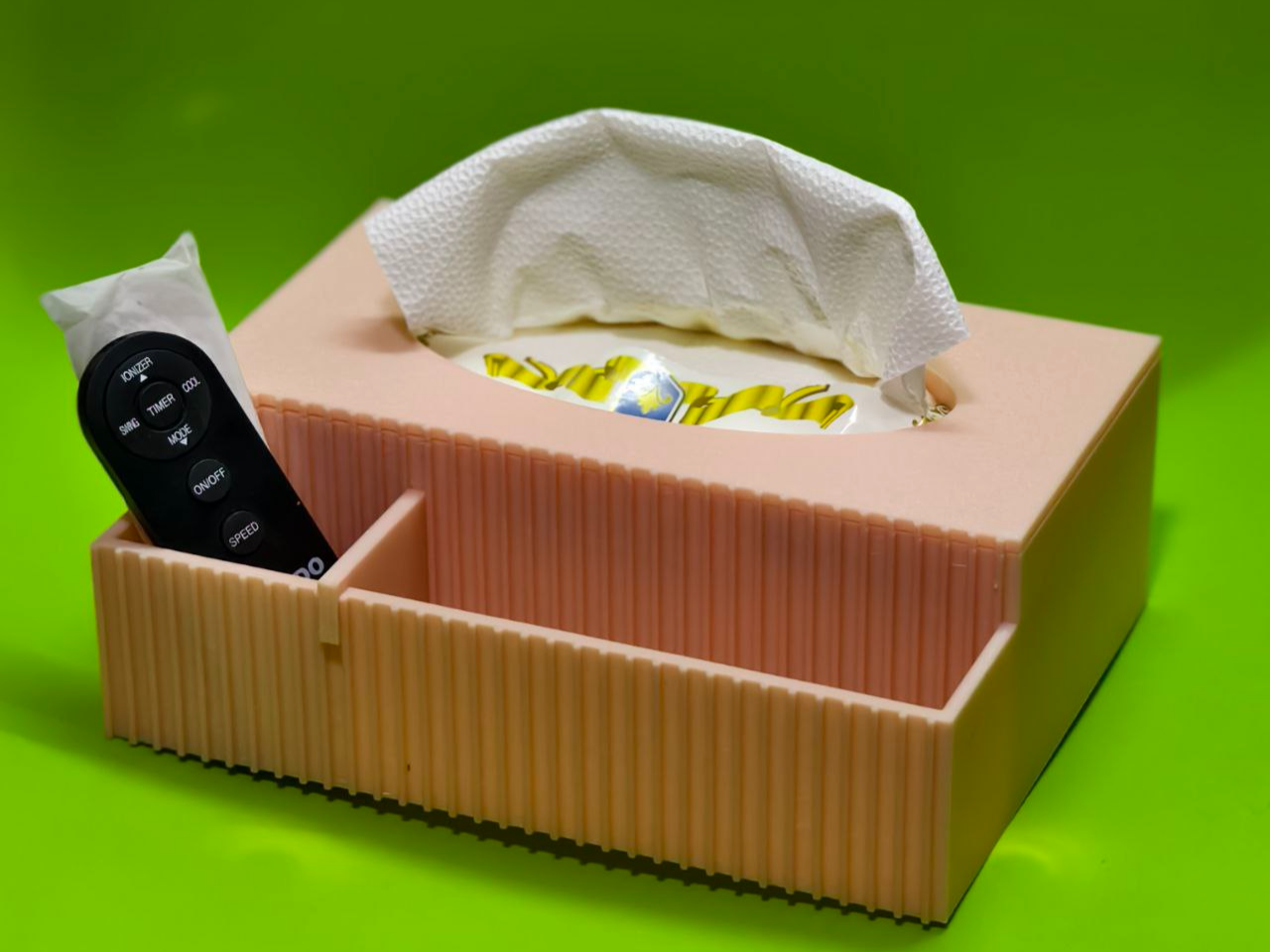 Desktop tissue box with adjustable storage compartment - Kumy ...