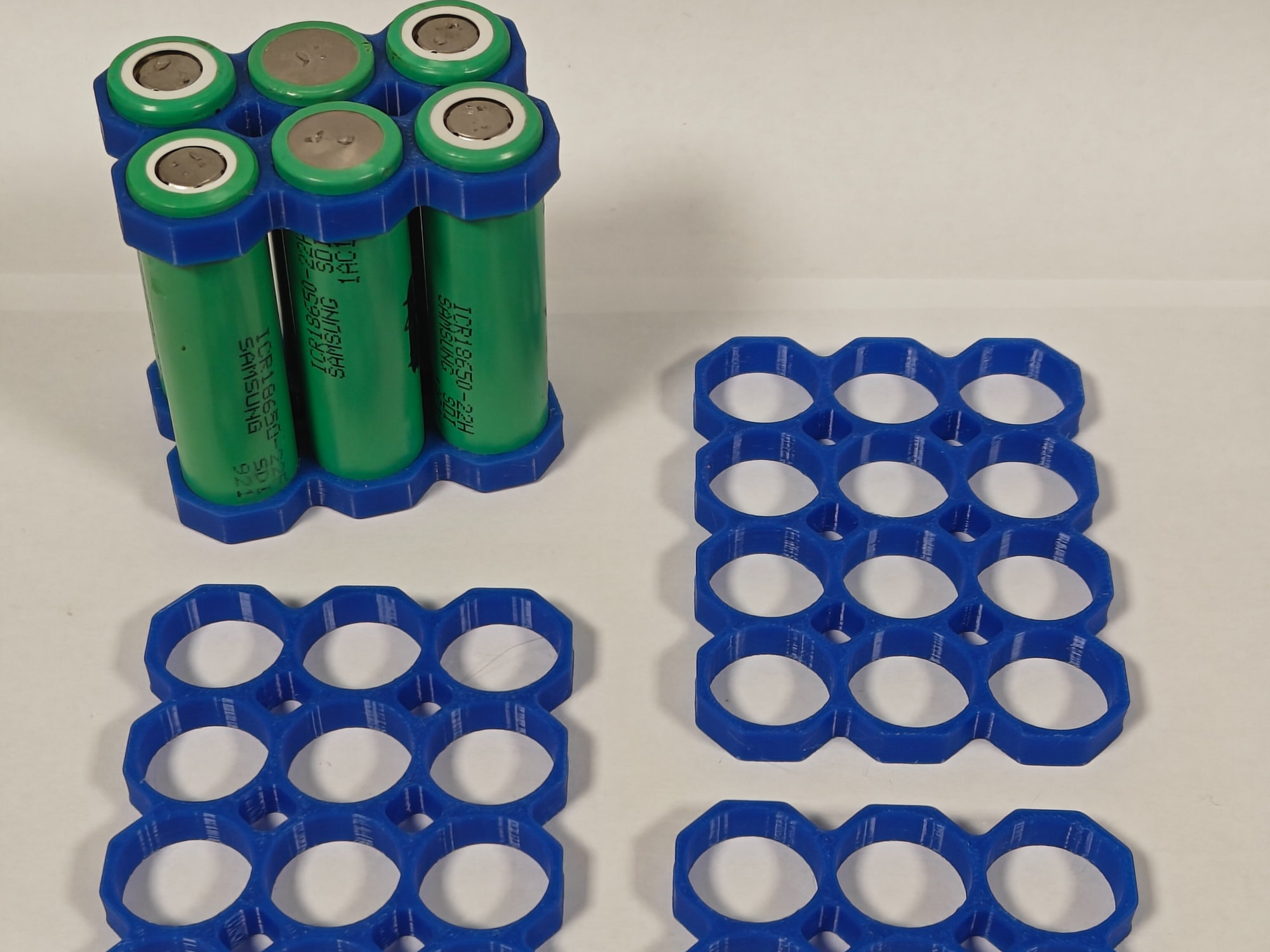 18650 Battery Spacer Grid | Octagonal (6-21 Cells) - Mateusz Tokarz ...