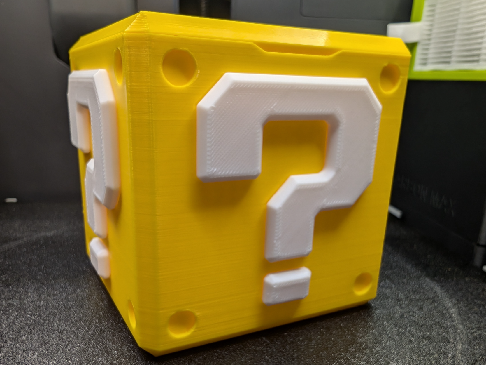 Super Mario Item Block Box with Snap-on Lid - anselor | Nexprint: Free ...