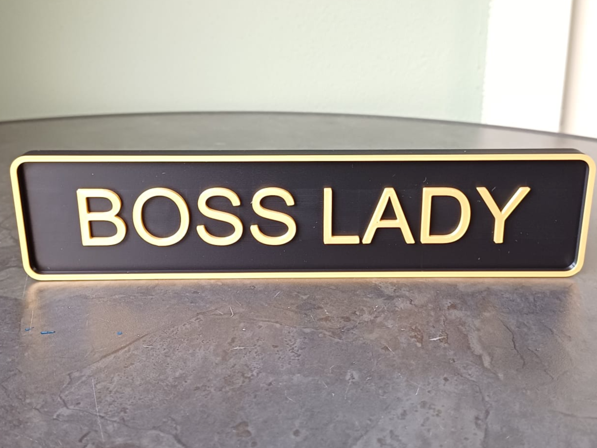 Boss Lady Desk Sign – Bold Office Decor for Women - Koffiekoek ...
