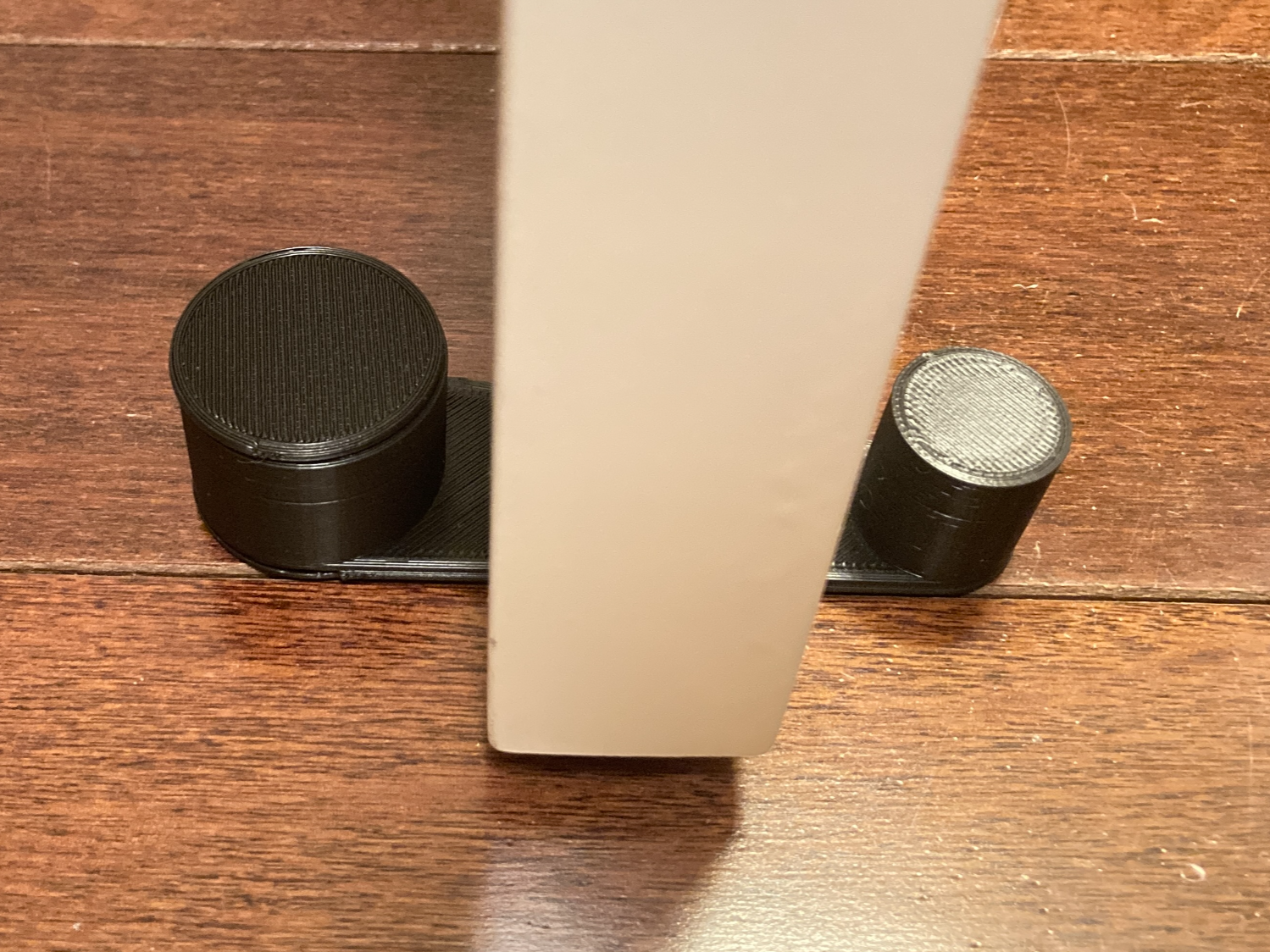 Rotating Door Stop With Retainer - rh45 | Nexprint: Free 3D Model Downloads